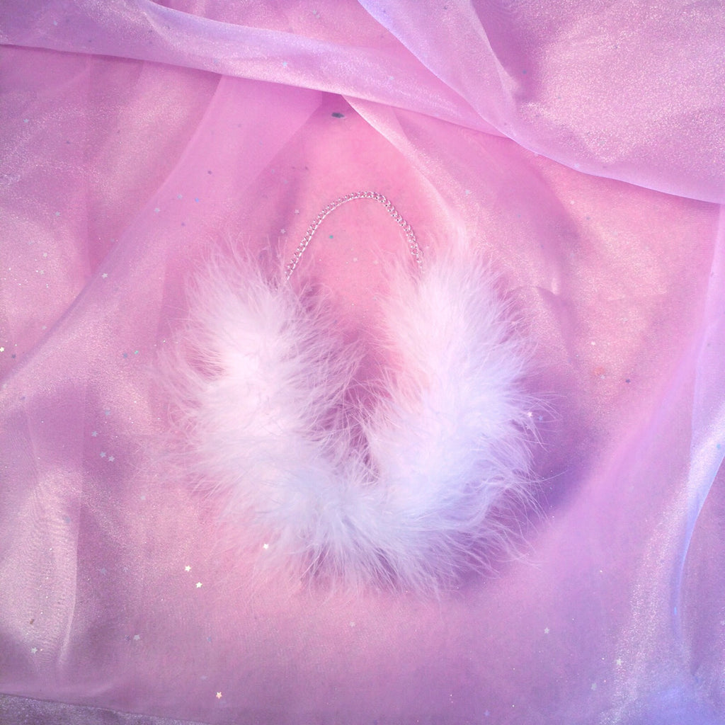 FLUFFY CHOKER – nikkilipstick