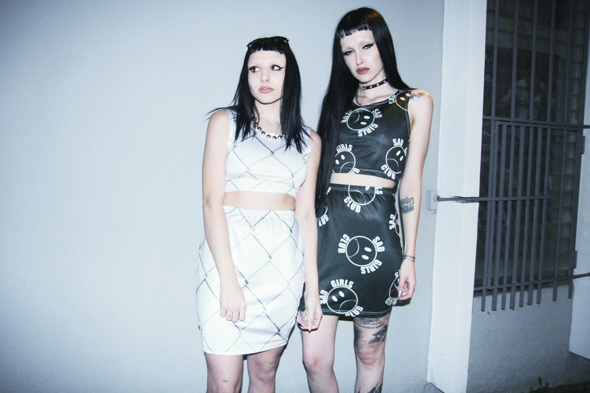 CHAINED SET – nikkilipstick